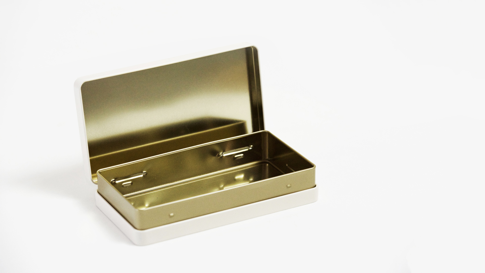 Premium Packaging: Minimalistic Design