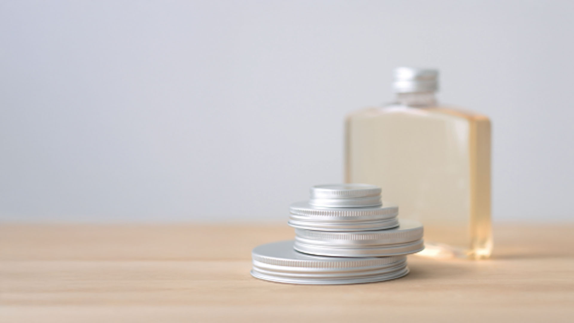 Comparing Screw-Top Tins with Other Forms of Food Packaging